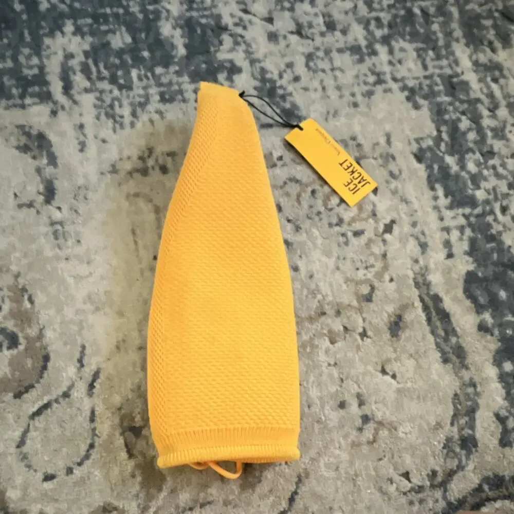 Veuve Clicquot | Bags | Veuve Clicquot Yellow Insulated Reusable Bottle ...